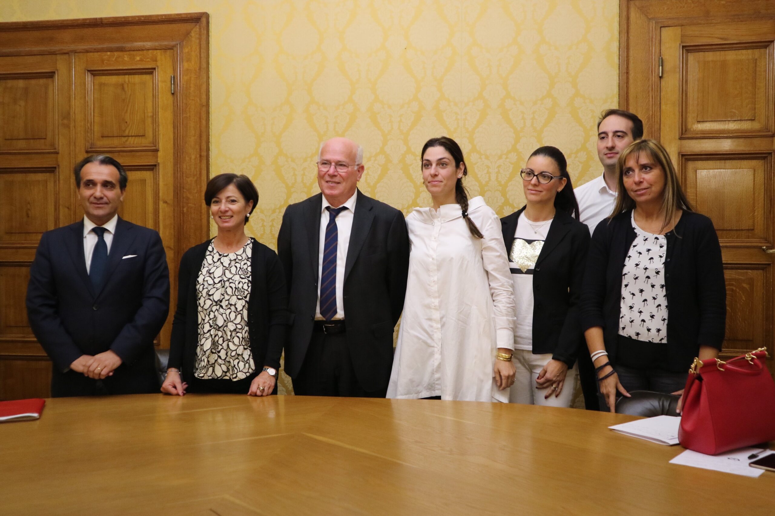 Scuola, dalla Fondazione Carifol 35mila euro per il sostegno dei ...