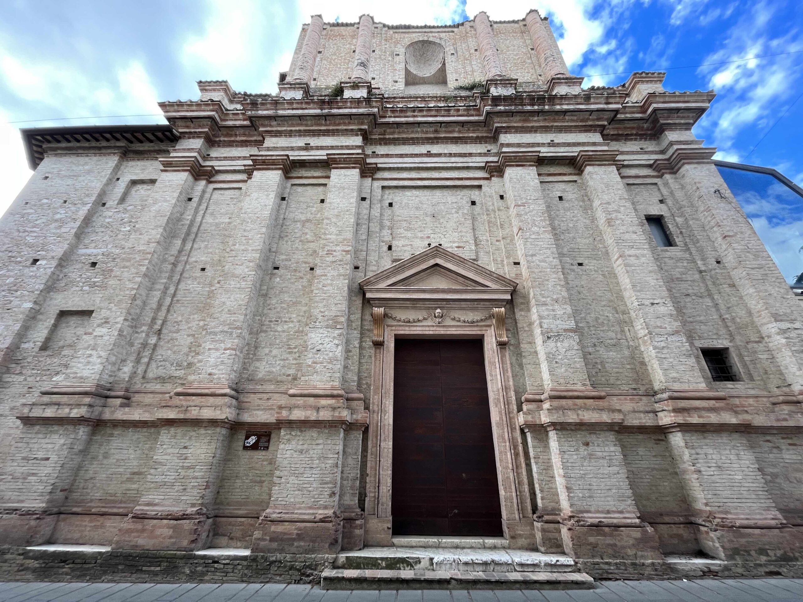 A Foligno dialogo tra Gian Maria Tosatti e Piero Tomassoni su città e ...