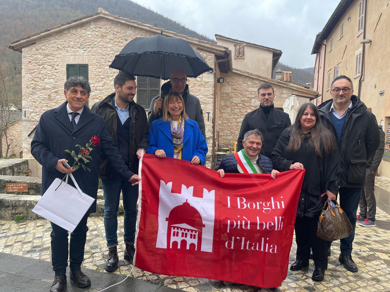 Rasiglia riceve la bandiera dei "Borghi più belli d'Italia" - RguNotizie