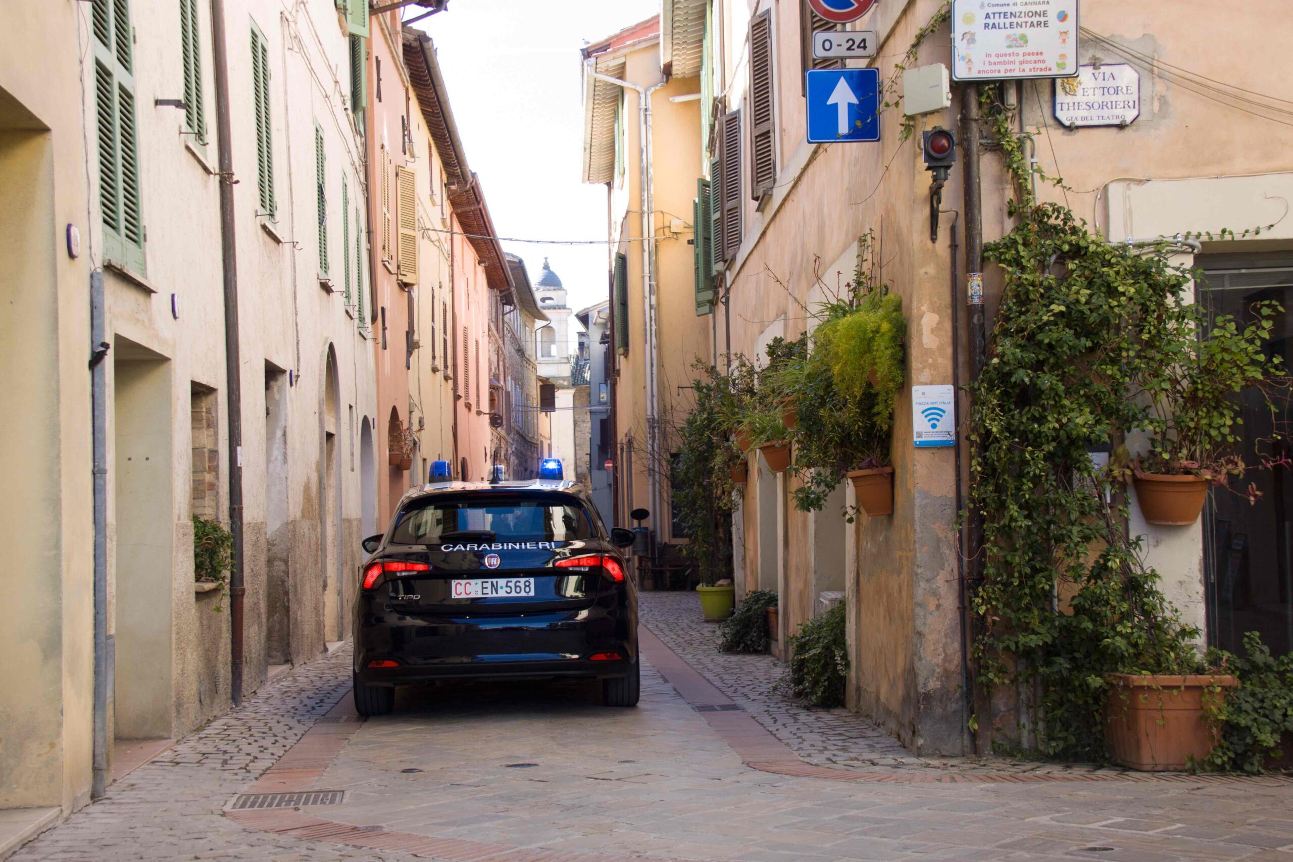 Litiga con la moglie e la minaccia di morte: carabinieri ritirano le armi a un 86enne - RguNotizie