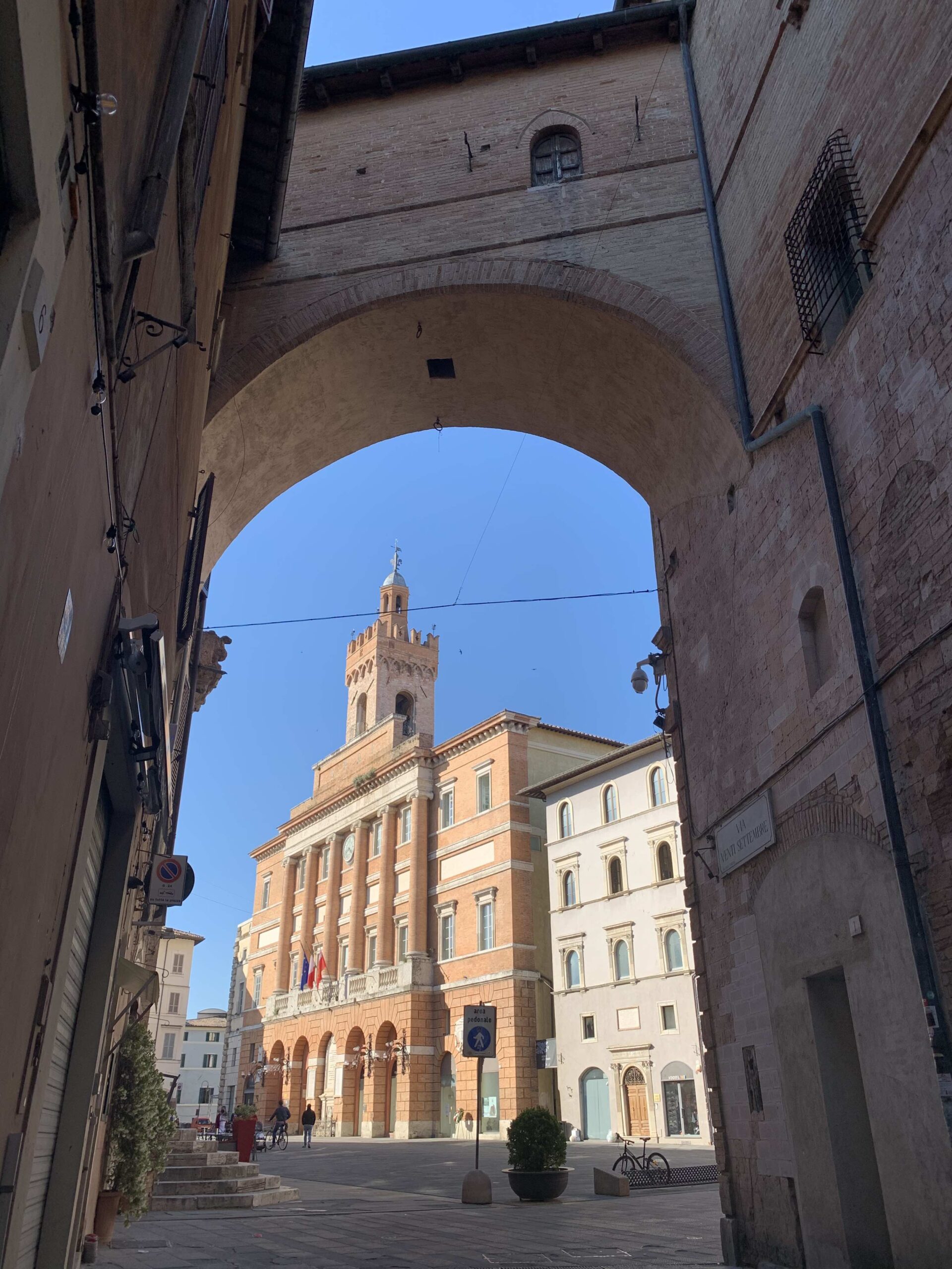 Visite guidate gratuite alla scoperta del centro del mondo - RguNotizie